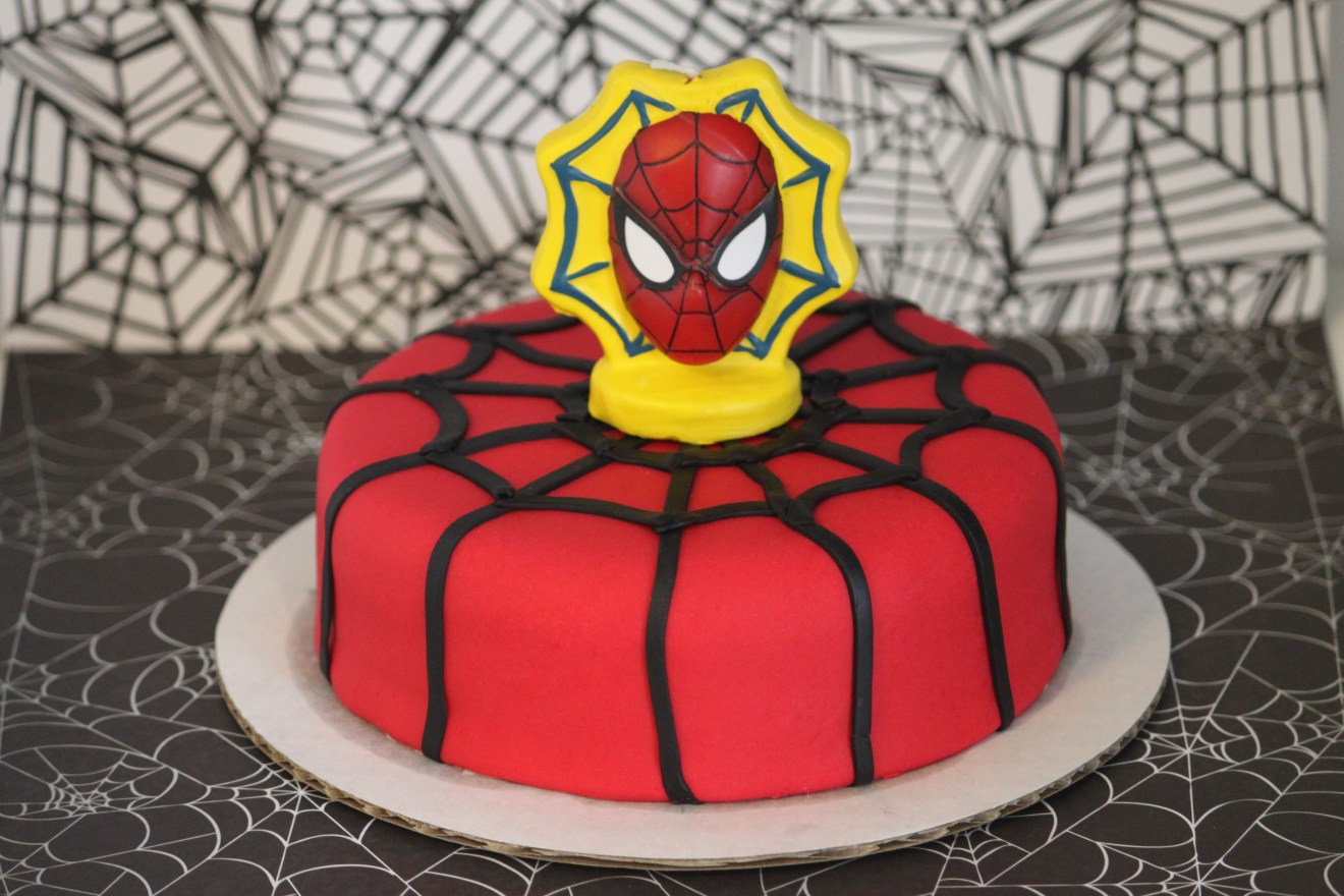 Mini Spider-Man Fondant Birthday Cake | Penny's Food Blog