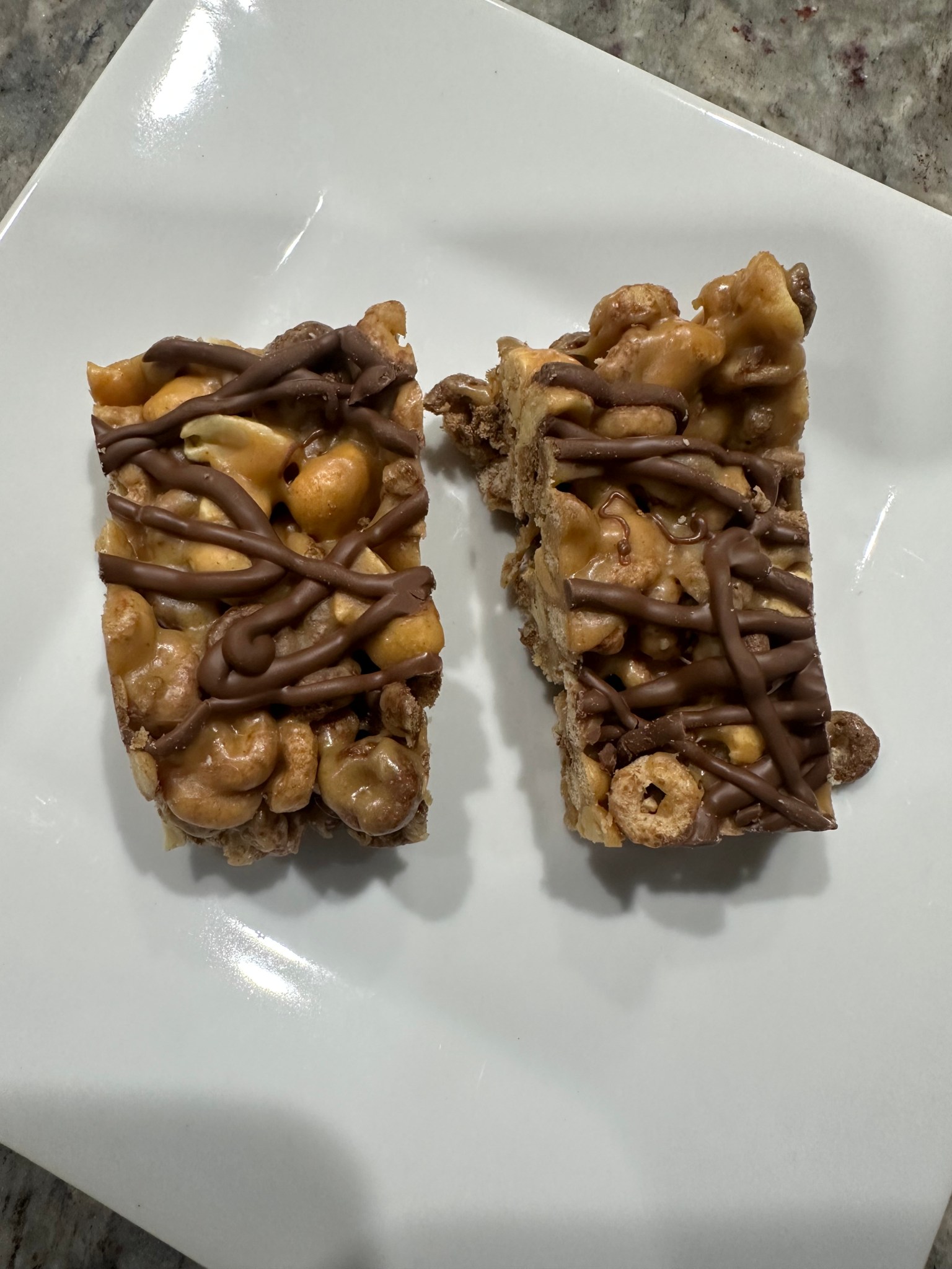 Chocolate Cheerios Peanut Butter Cereal Bars | Penny's Food Blog